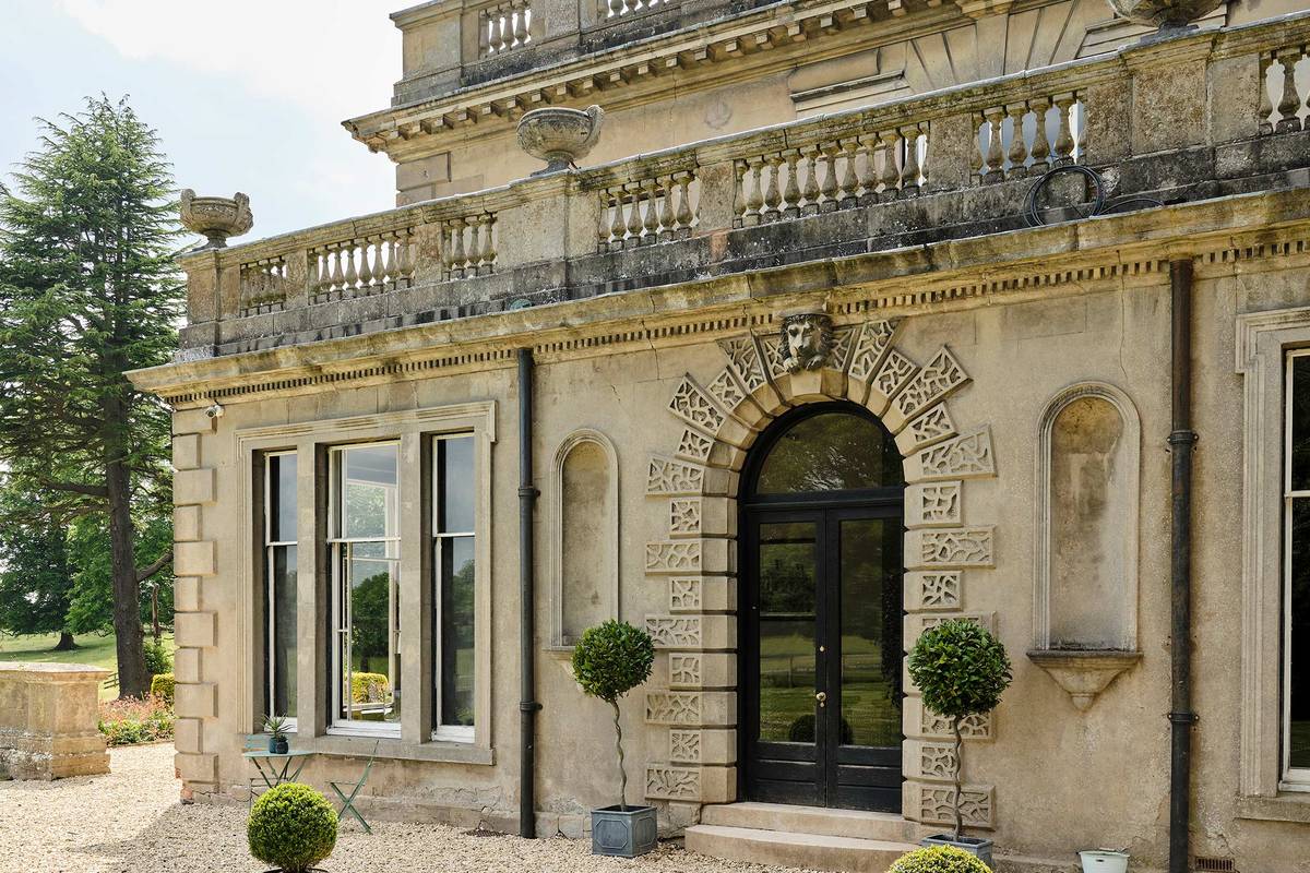 Simply Shoot Locations | Manor House | Birmingham | B93